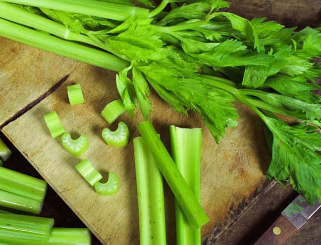 Những lợi ích thiết thực của cần tây