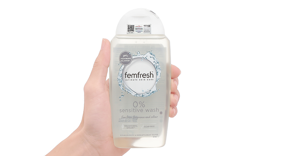 Dung dịch vệ sinh phụ nữ Femfresh 0% Sensitive Wash làm sạch cho da ...